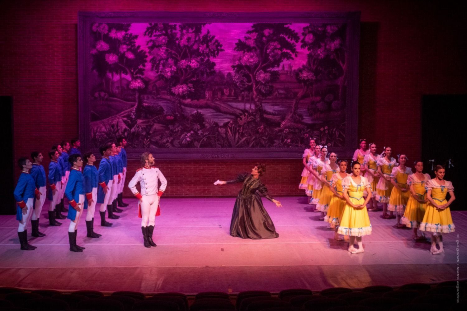 A sala llena, regresó el Ballet Estable del Teatro Argentino ...